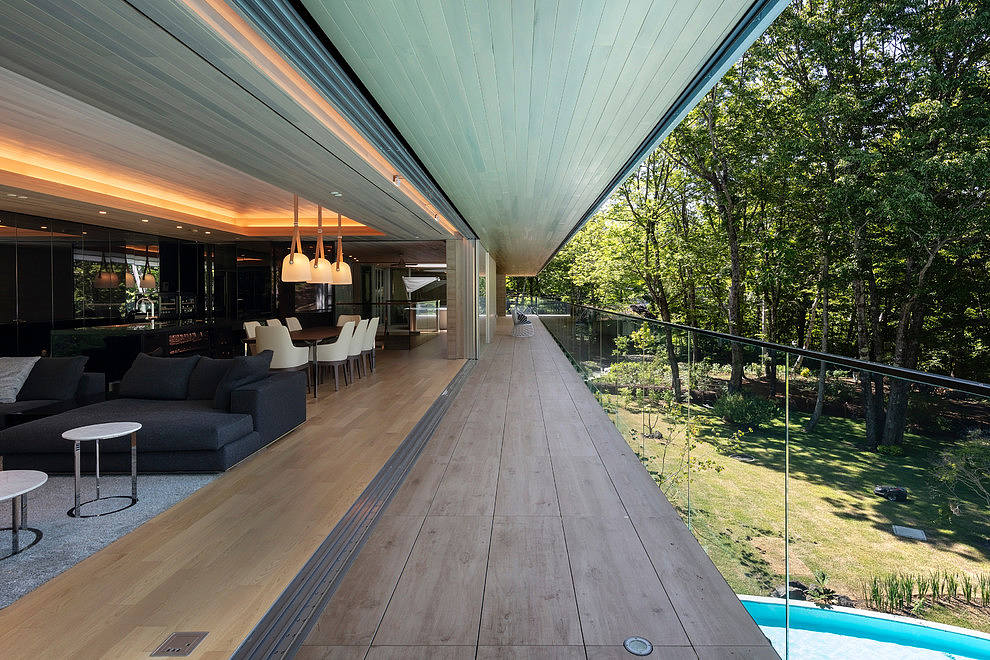 Water Glass Villa by M-Architects | HomeAdore