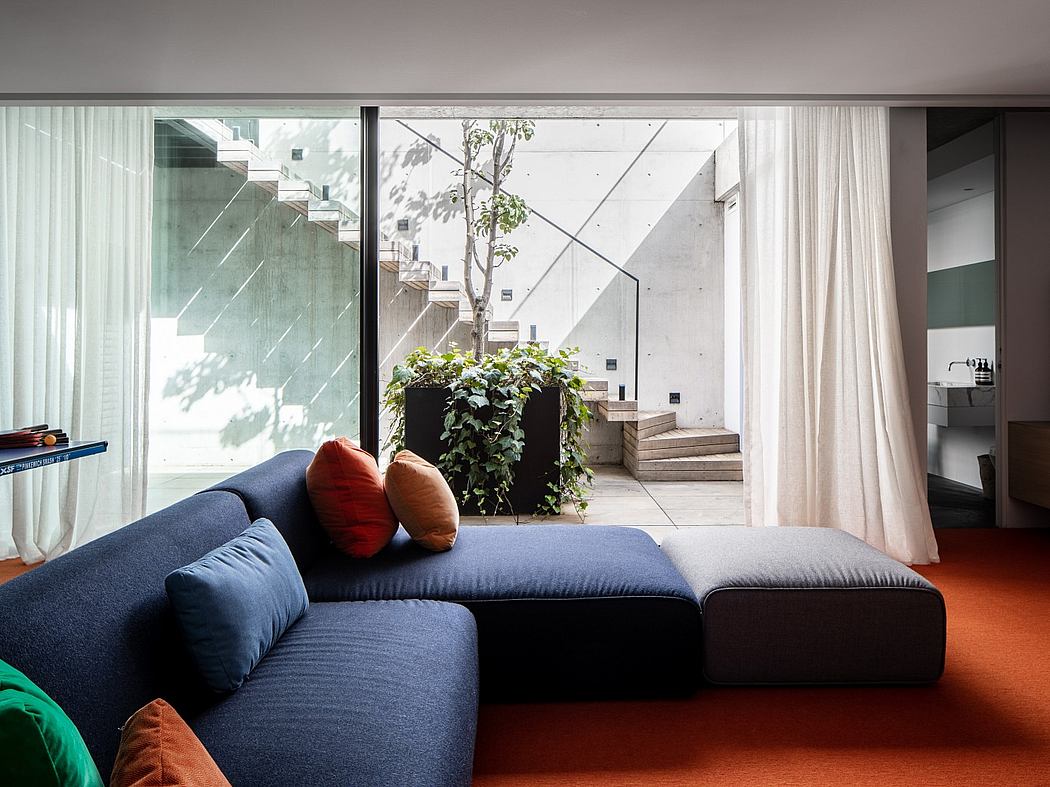 Strong Arm House by MCK Architecture + Interiors | HomeAdore