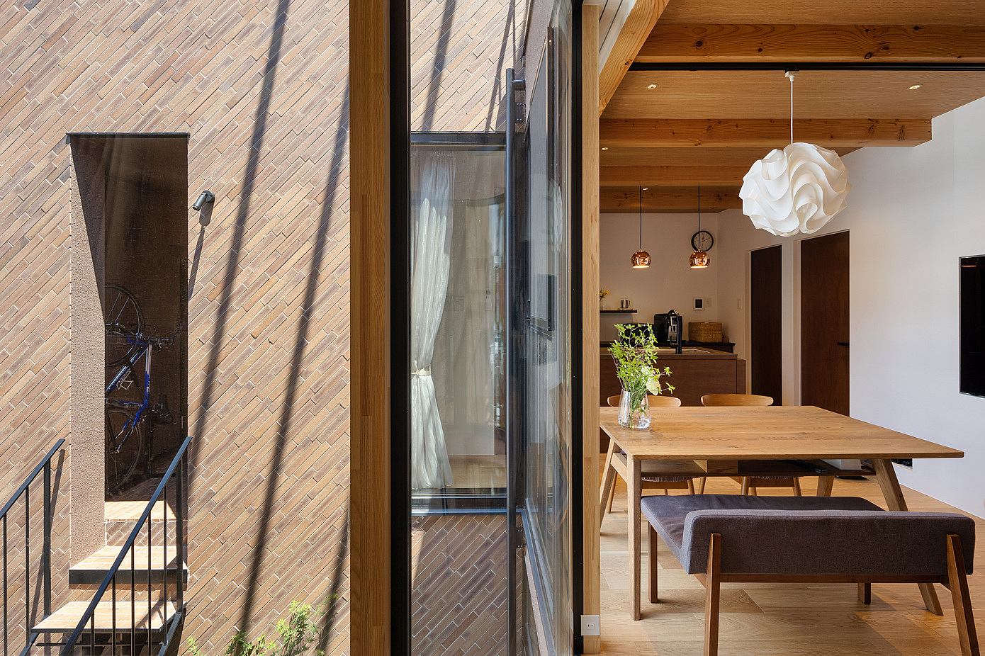 Light Garden House by Mami and Associates Architects | HomeAdore