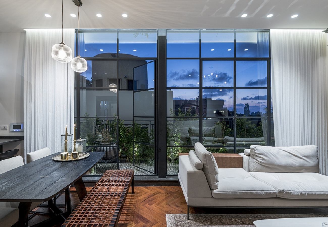 Luxury Three-floor Apartment By Dan Architect Studio - TrendRadars